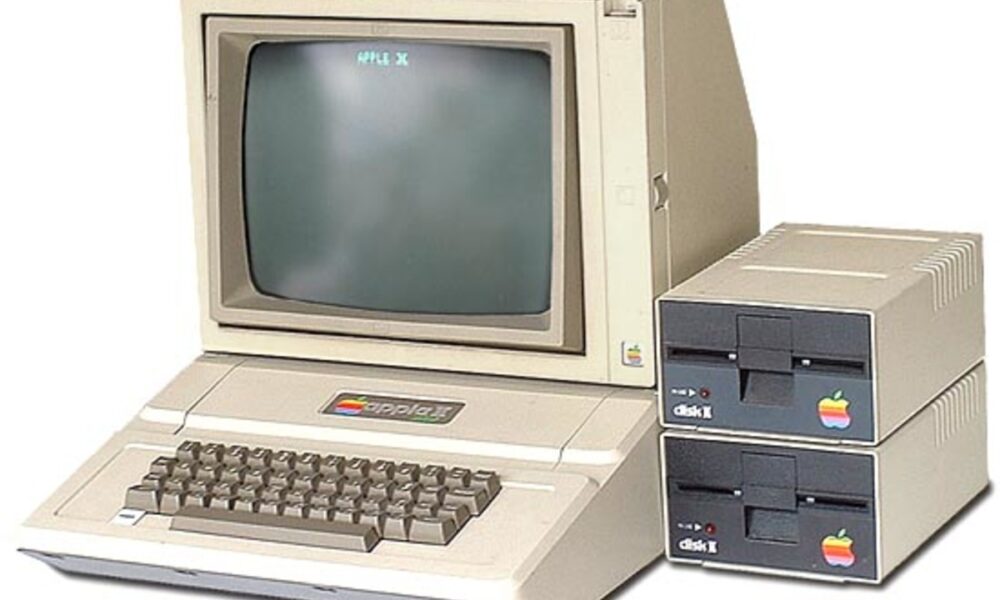 How much is an Apple 2 computer worth? – TechDIY.info