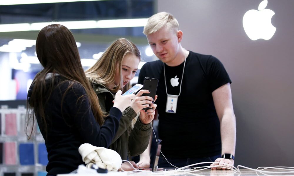 Why do people buy Apple? – TechDIY.info