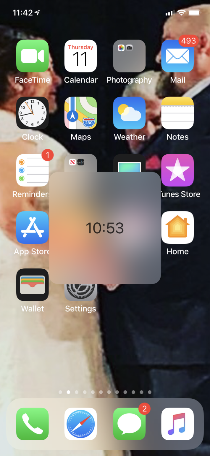 How do I get rid of the rectangle on my iPhone screen? | TechDiy.info